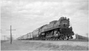 Pictures of UP FEF-2 No 825 from the 30's to the late 50's ...